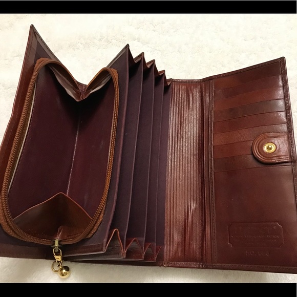 PERIDOT | Bags | Peridot Leather Wallet | Poshmark